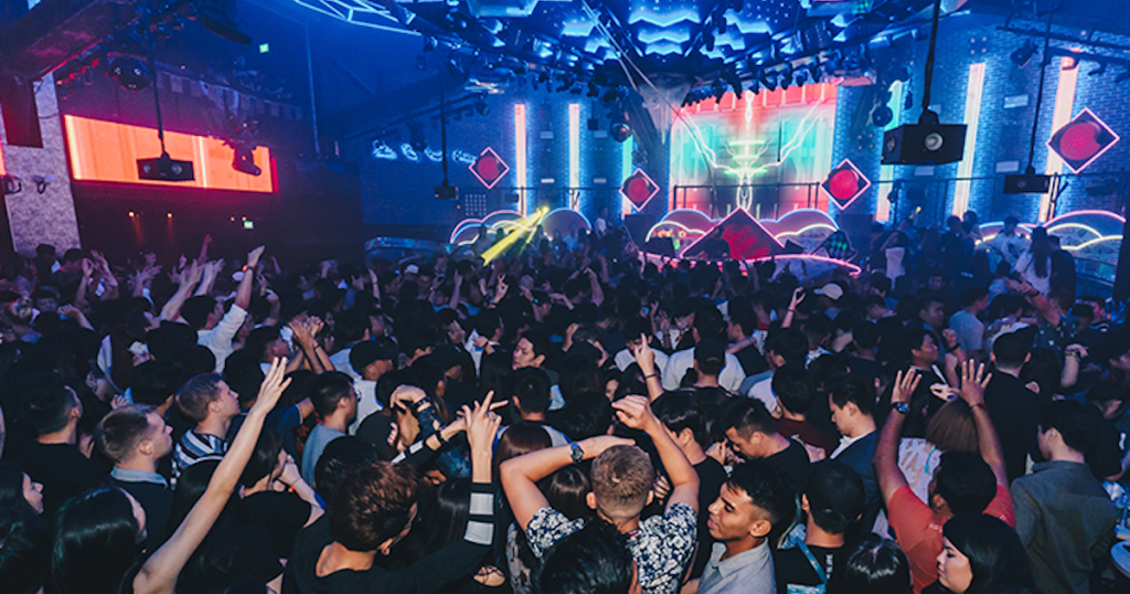 Discovering Brisbane's Vibrant Nightlife: Bars, Clubs, and ...